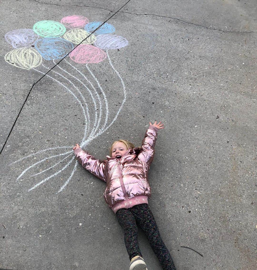 30 Easy Sidewalk Chalk Ideas that will Keep Kids Busy for Hours ...