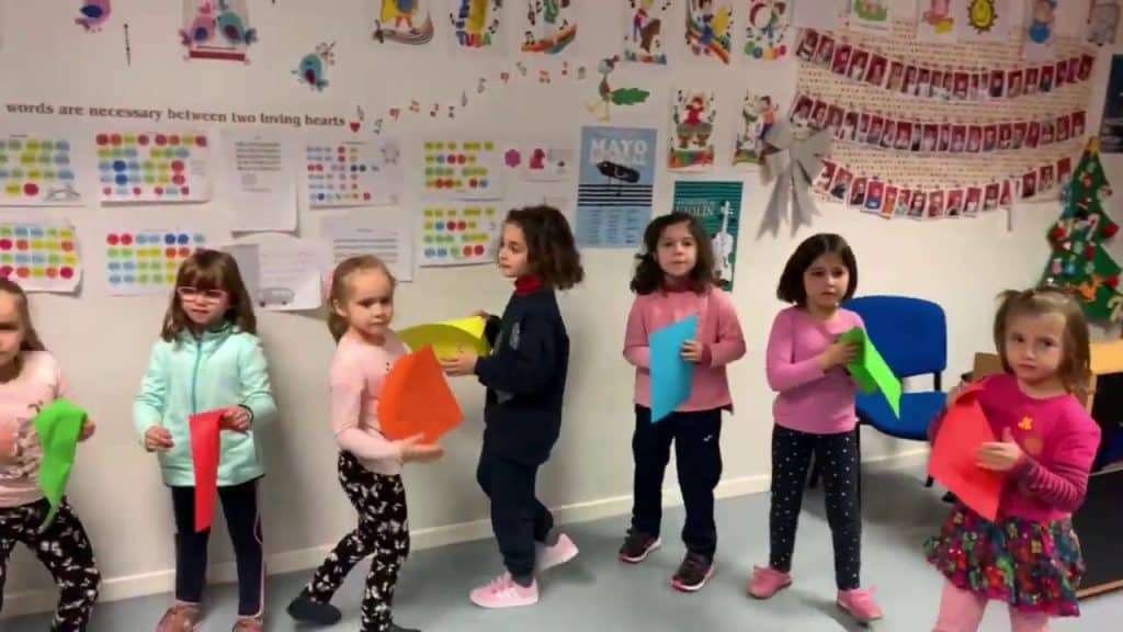 29 Classic Hand Clapping Games for Kids (+Videos and Printable Lyrics ...