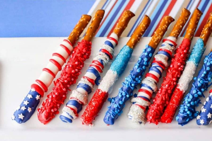 Super Easy Patriotic Snacks (Kid-Friendly!) | Simply Well Balanced